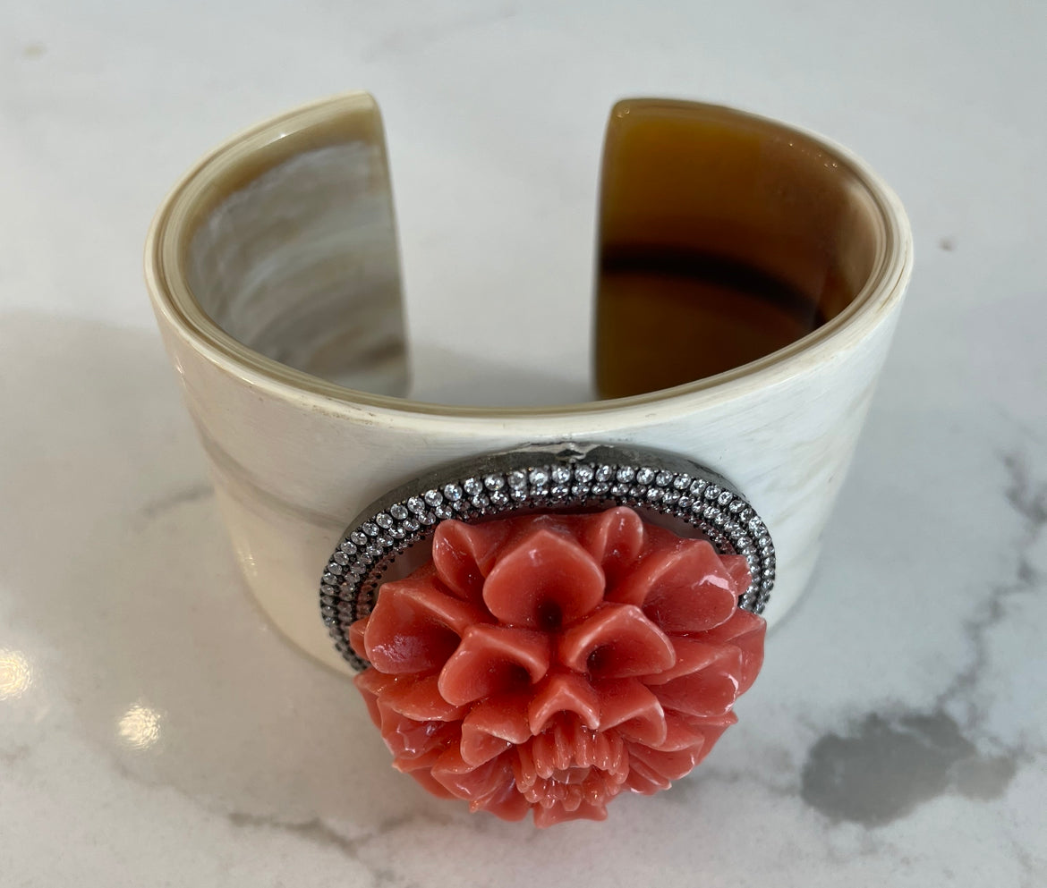 Pretty Bangle \Carole Cohen Collection
