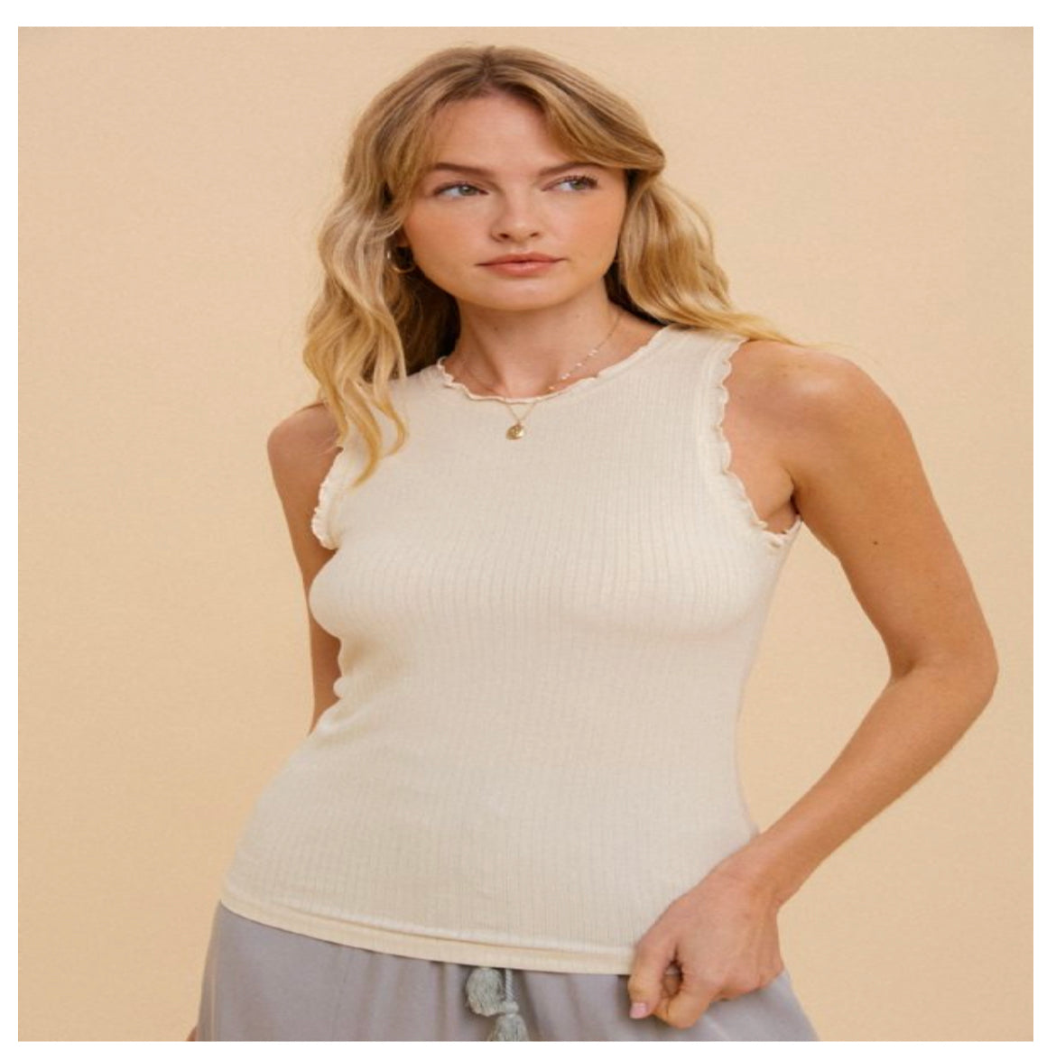 Pretty Edge Cami 2847 \ Carole Cohen Collection